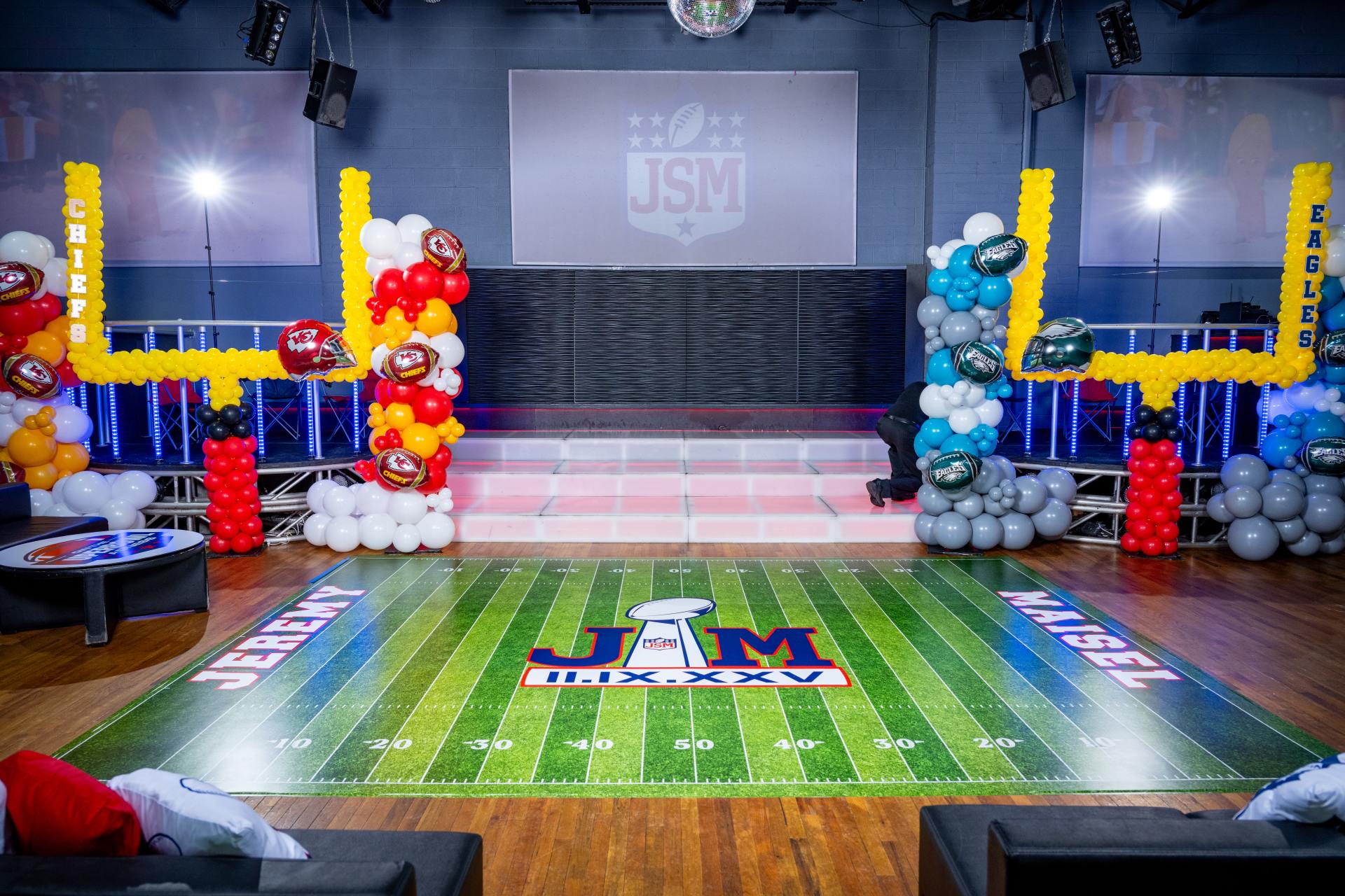 Jeremy's Bar Mitzvah · Balloon Artistry